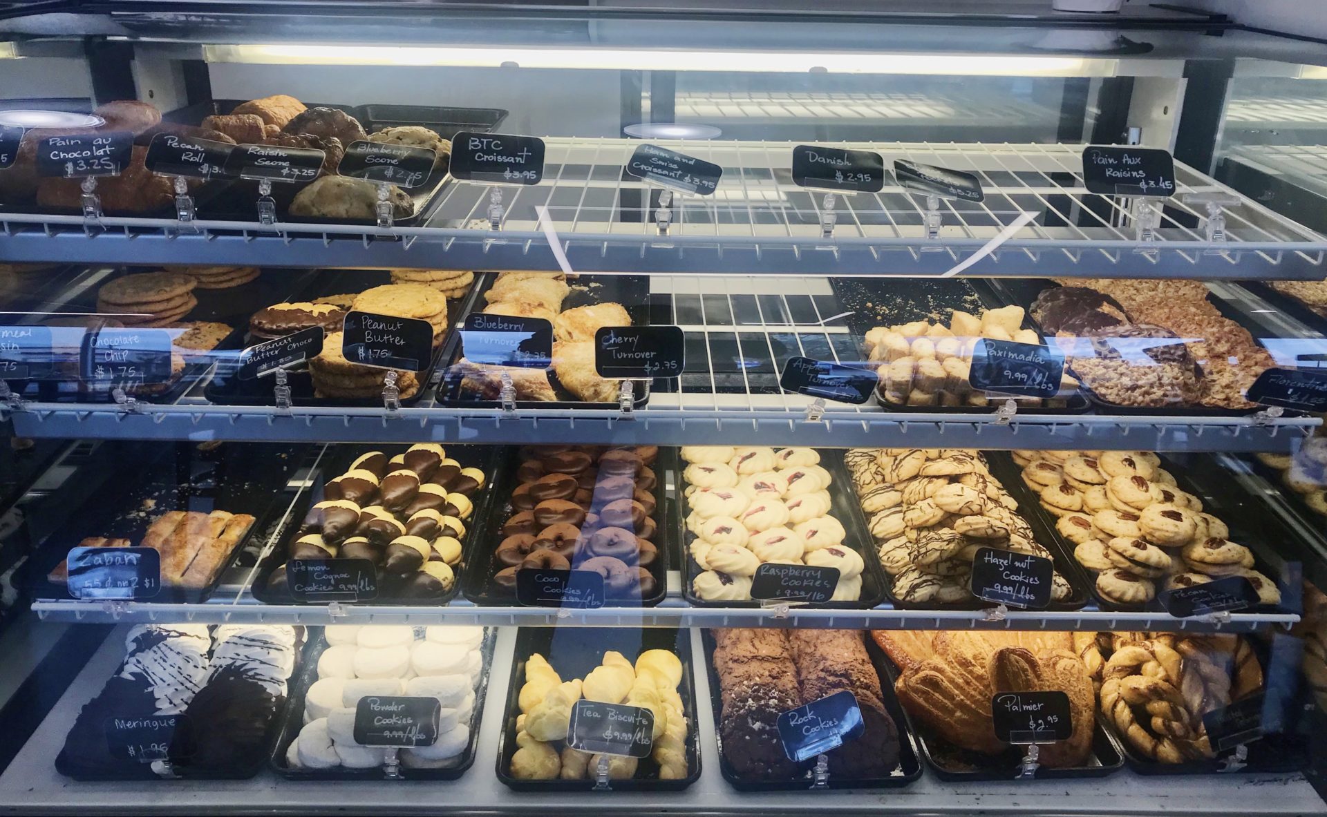 Delicious Desserts at Délice Bakery and Café - Seven Slopes
